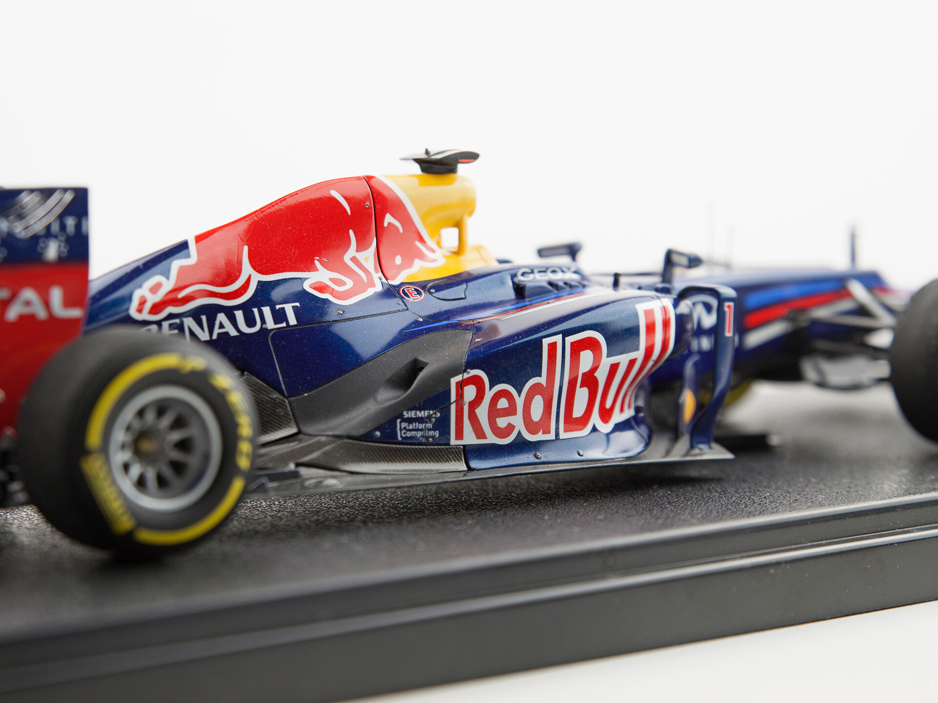 Red Bull Racing RB8 | Revell 1:24