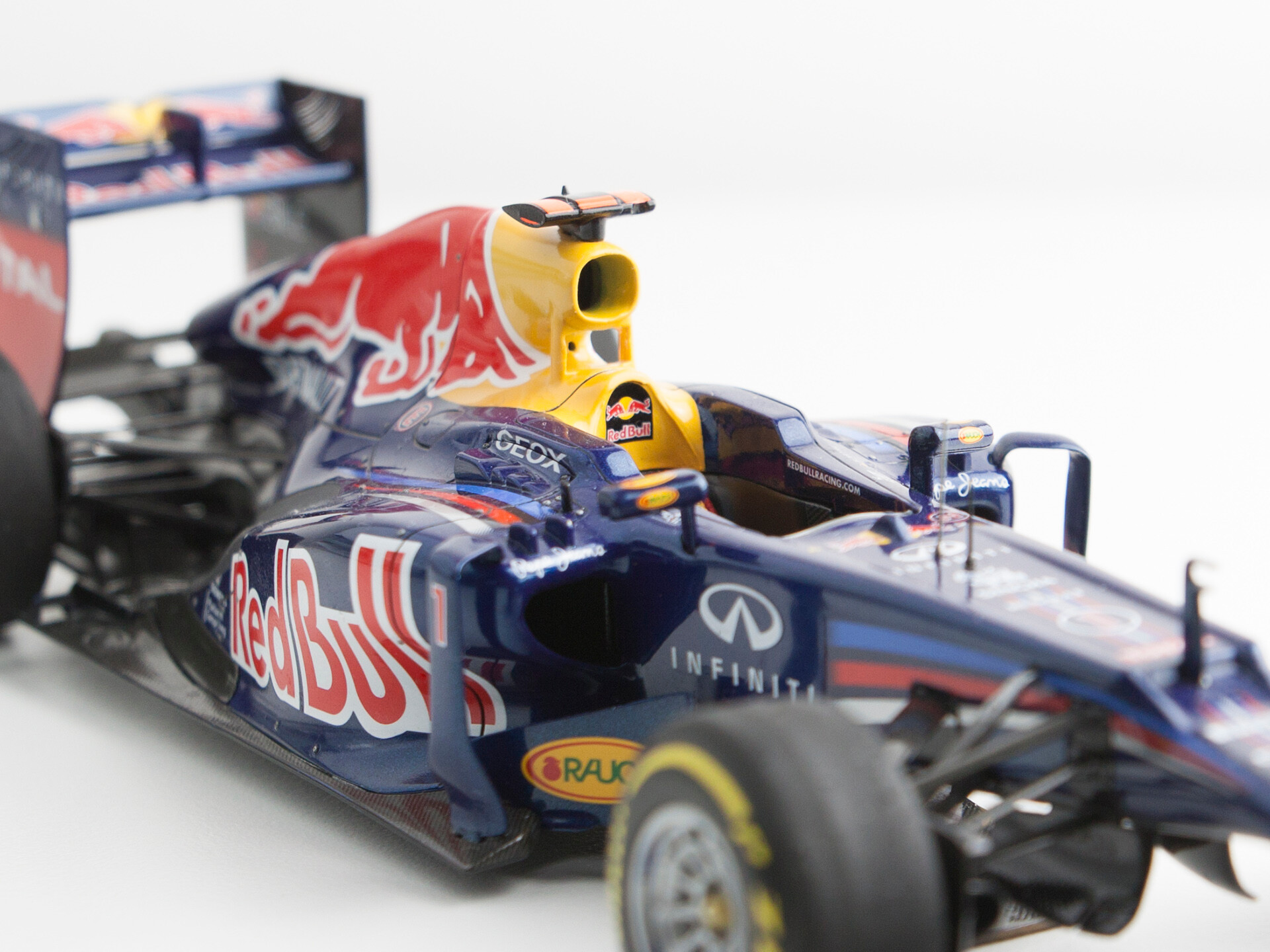 Red Bull Racing RB8 | Revell 1:24