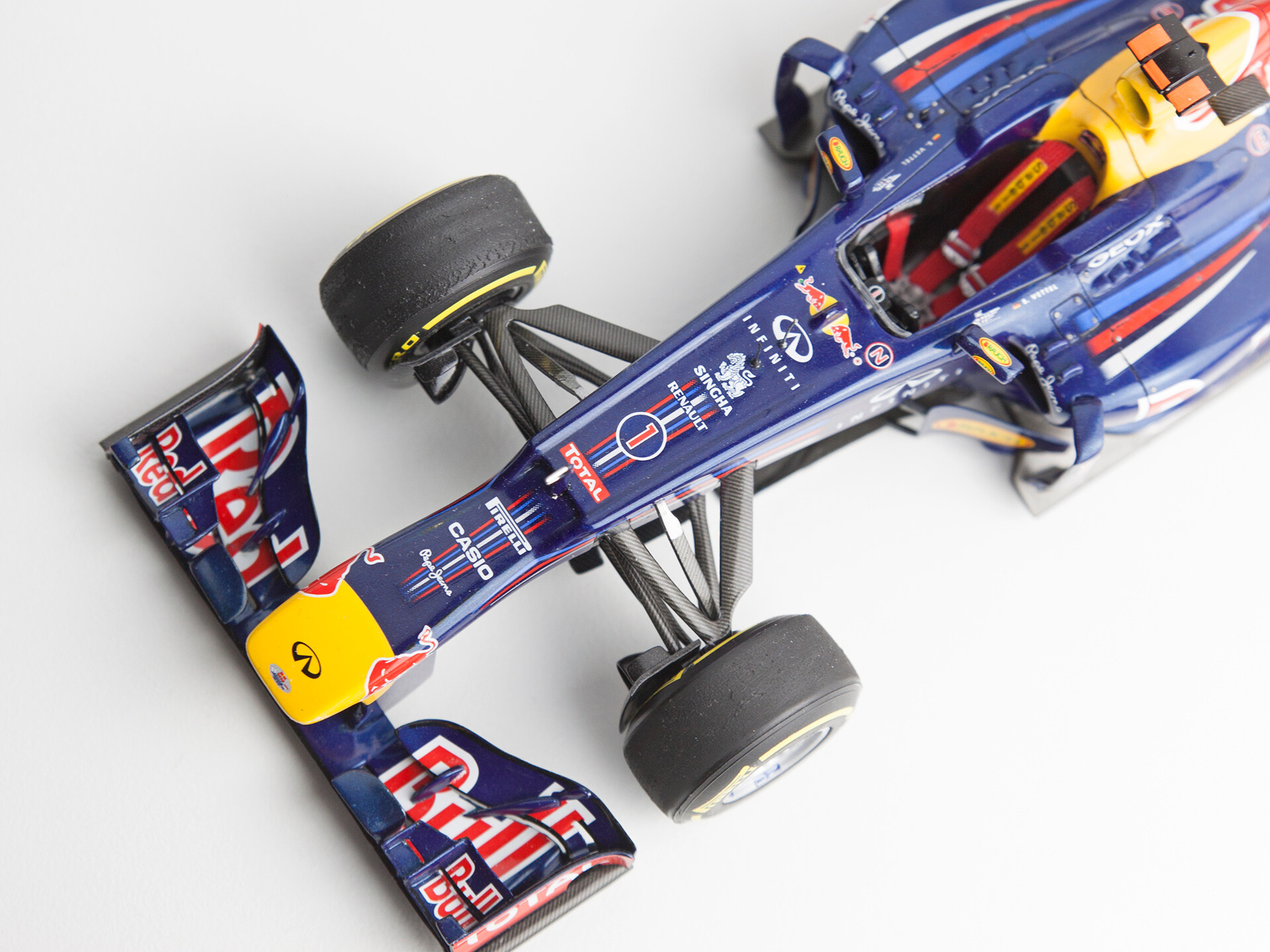 Red Bull Racing RB8 | Revell 1:24